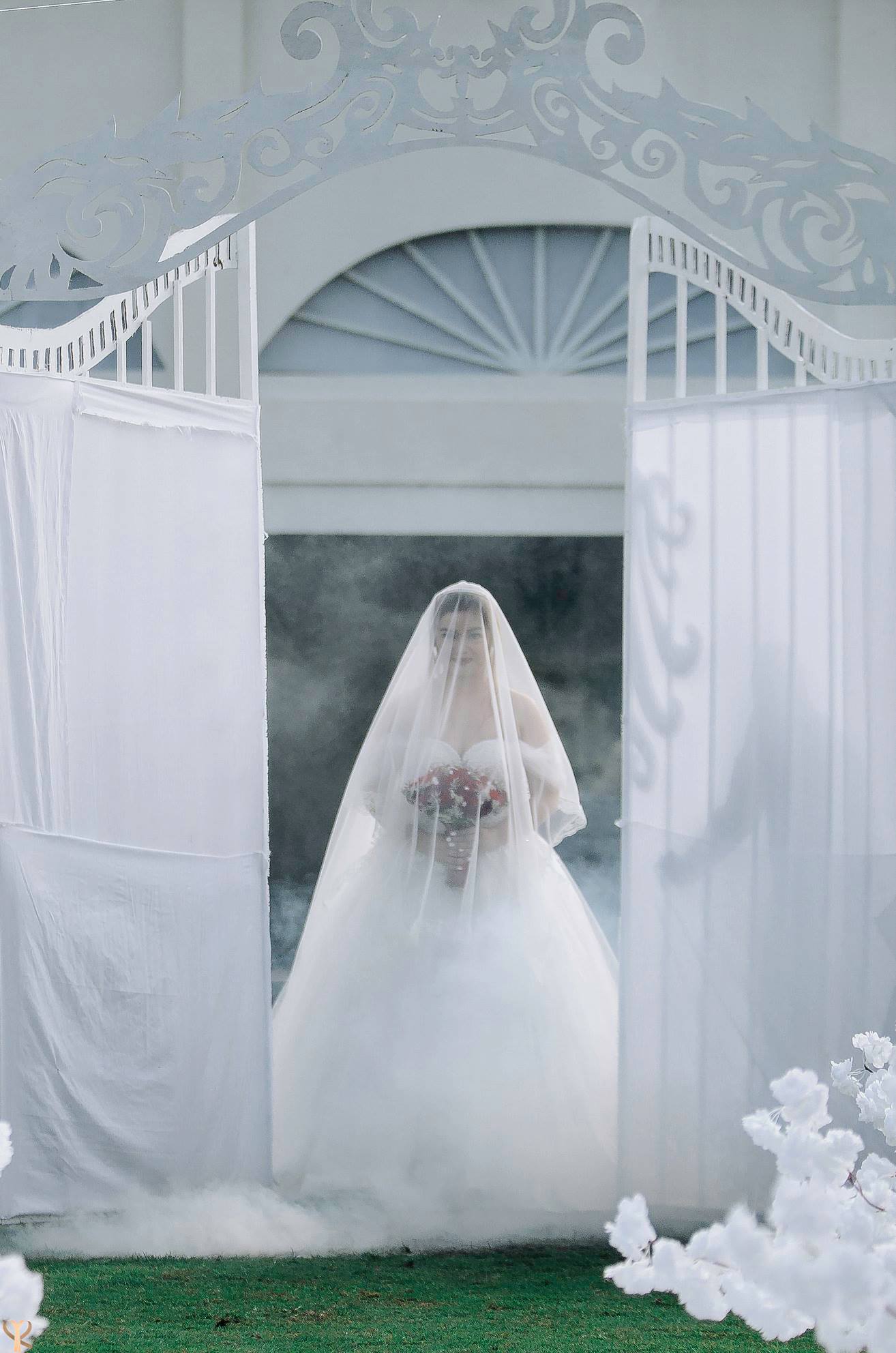 Jumar & Krizel's An Elegant Garden Wedding in Tagaytay Photo 56983