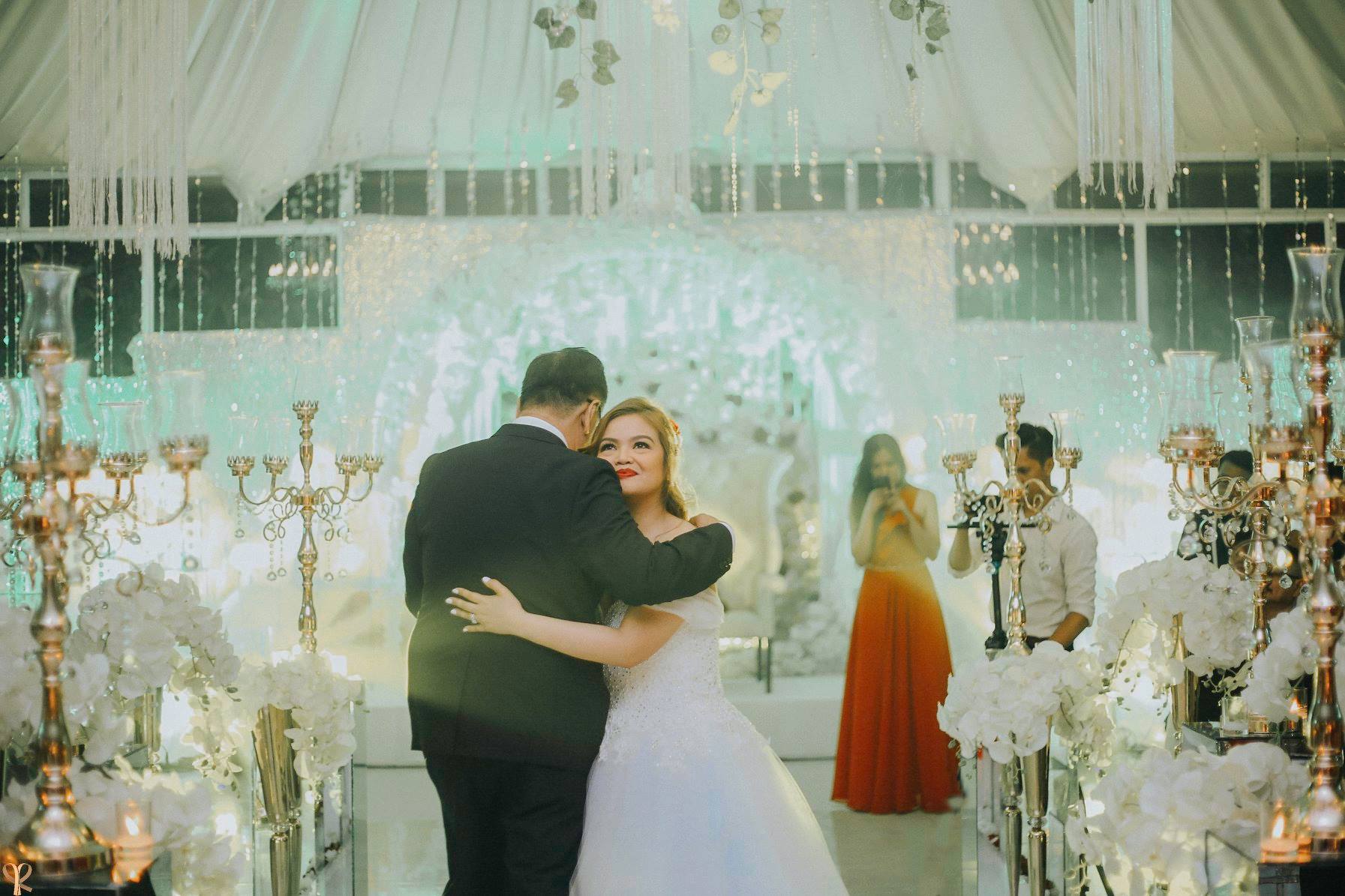 Jumar & Krizel's An Elegant Garden Wedding in Tagaytay Photo 56989